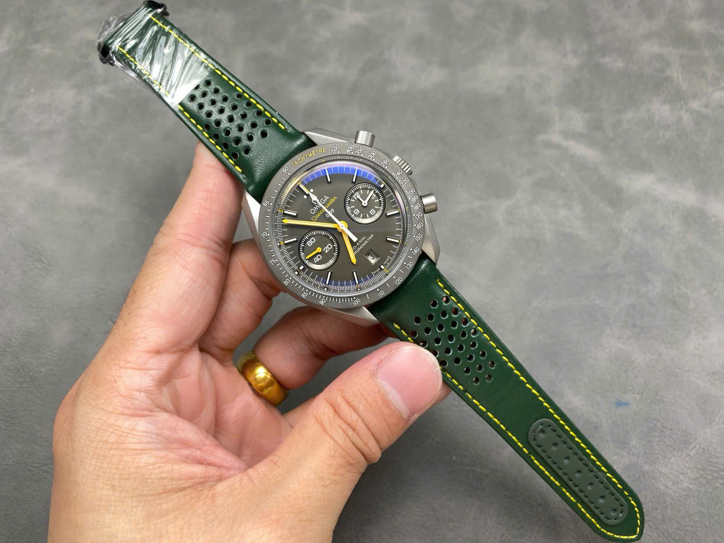 Omega Speedmaster Grey Side of the Moon Porsche Club of America Edition ...